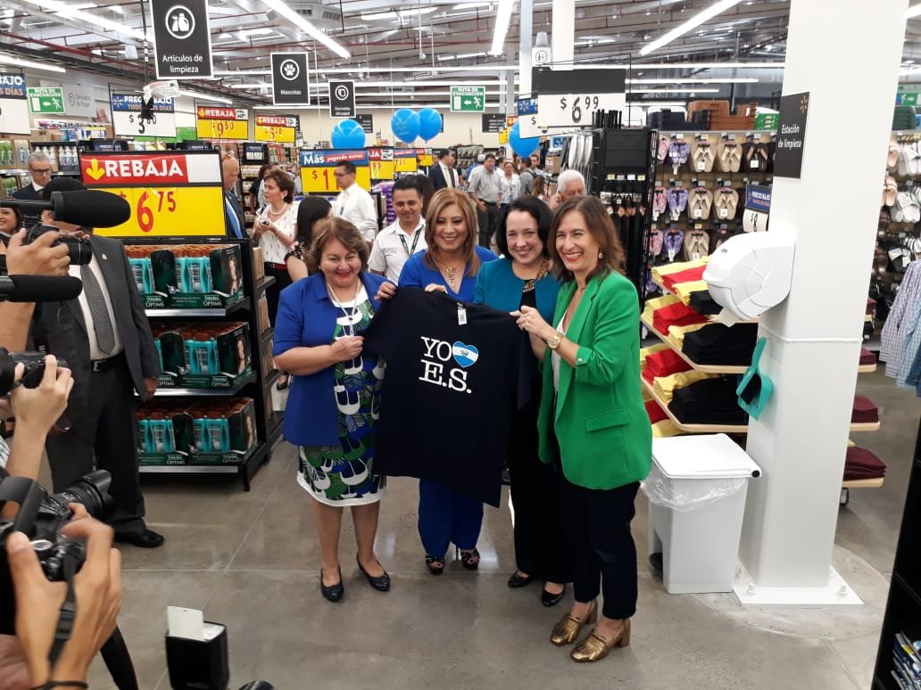 Walmart invierte $20 millones en nueva sucursal en Santa Elena y genera ...